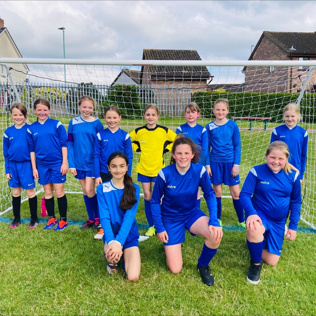 Forest View Primary School - Girls football team